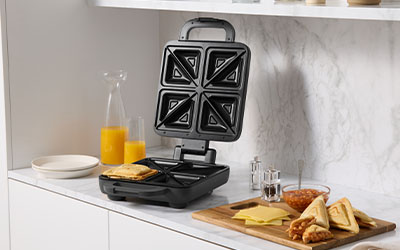 Sunbeam 4 Slice Express Melt Toastie Maker. GRP4000SV - Bing Lee