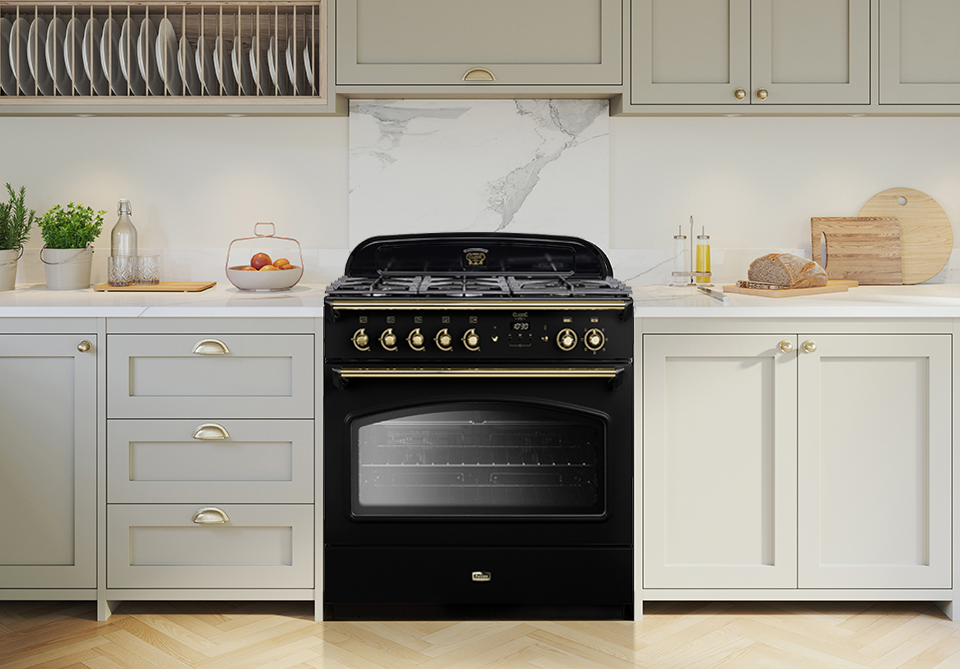 Falcon Classic FX 90cm Dual Fuel Range Cooker Black/Brass CLA90FXDFBL ...