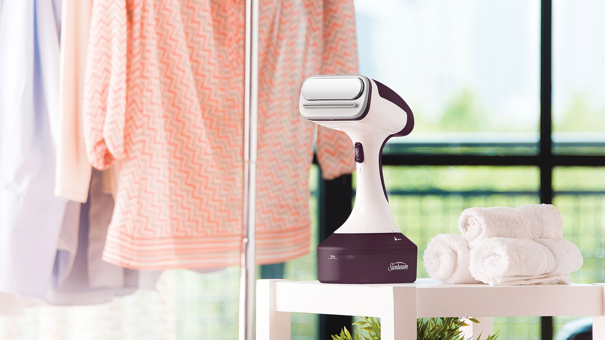 Sunbeam Power Steam Handheld Garment Steamer SG1000 - Bing Lee