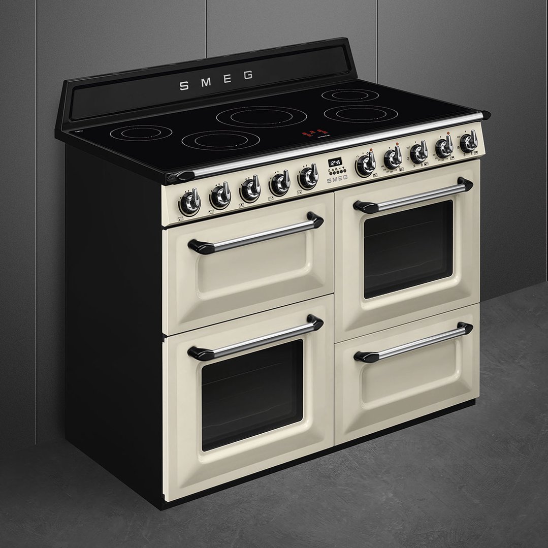 Smeg 110cm Victoria Freestanding Cooker with Induction Hob Cream ...