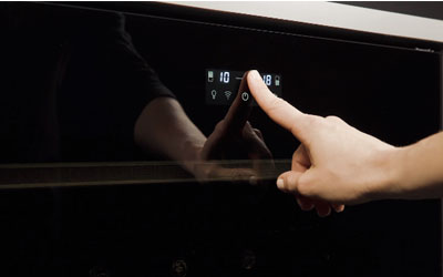 Smeg 38 Bottle Built-in Wine Cooler Dolce Stil Novo Aesthetic Right ...